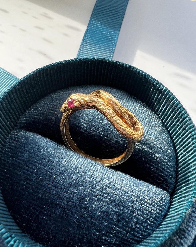 Chiseled 18k Yellow Plain Gold Snake Ring with Ruby Eyes For Sale at ...