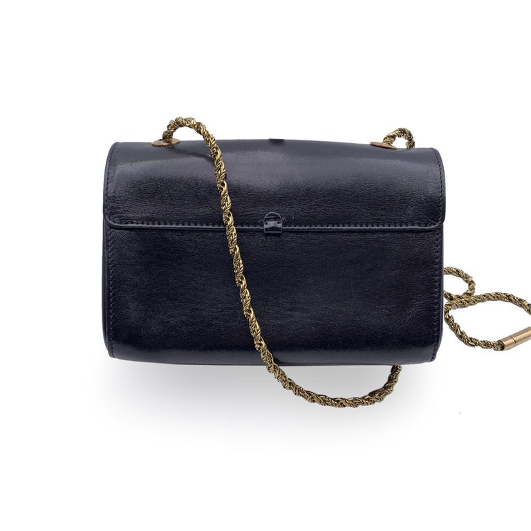Chloe Black and Beige Leather Small June Bow Messenger Bag For Sale at ...
