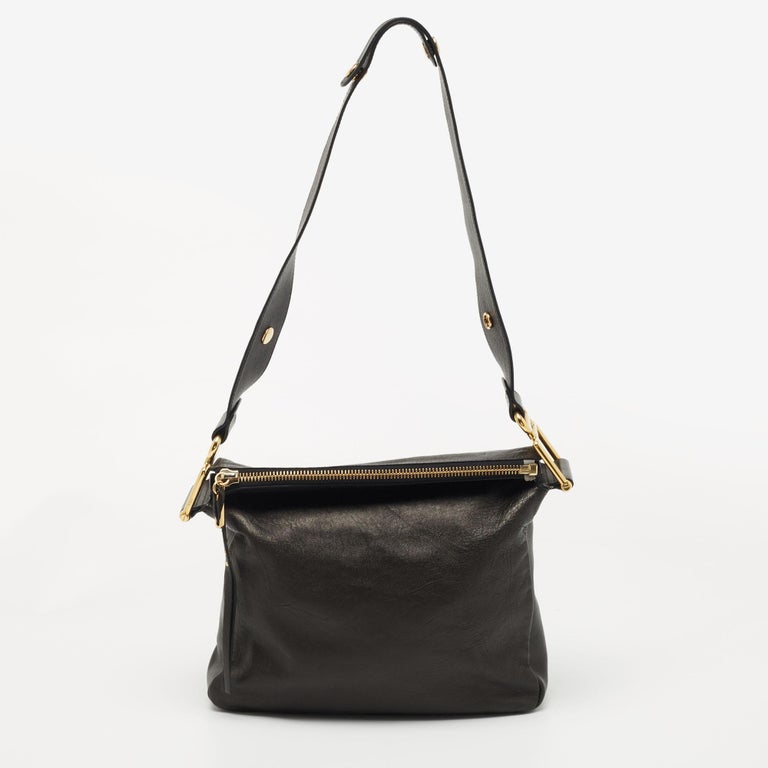 Chloe Black Leather Zip Messenger Bag For Sale at 1stDibs