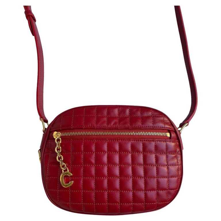 CHLOÉ, C Charm in red leather For Sale at 1stDibs