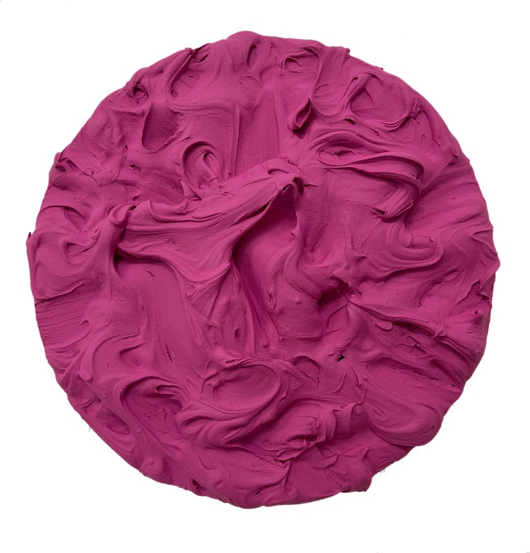 Chloe Hedden - Sculpture murale Mulberry Excess 2 ronde monochrome et ...