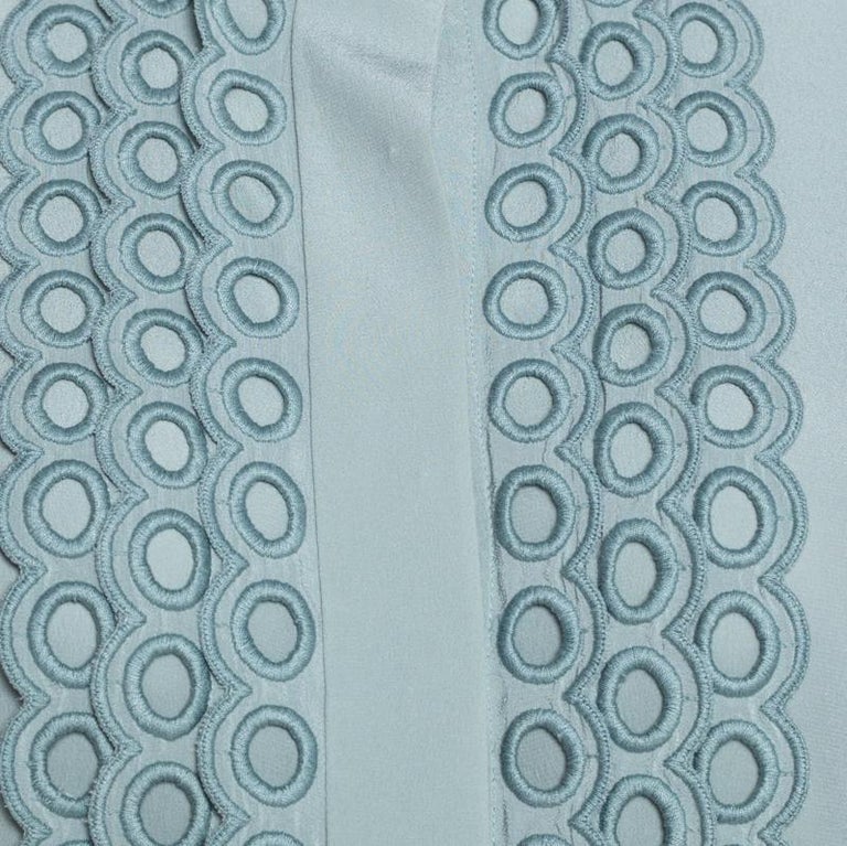Chloe Pale Green Silk Eyelet Lace Layered Trim Shirt M For Sale at 1stDibs