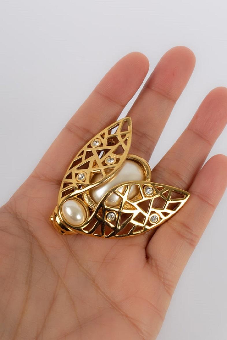 Christian Dior "Bee" Gold Metal Brooch For Sale at 1stDibs