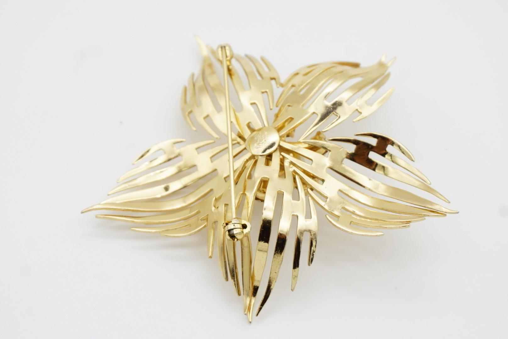 Christian Dior GROSSE 1968 Huge Openwork Flower Pentagram Pearl Crystals Brooch For Sale at 1stDibs
