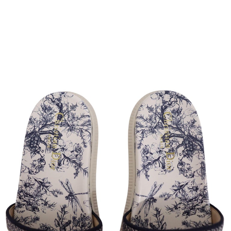Christian Dior NEW D-Way Rubber Slipper - EU 38 For Sale at 1stDibs