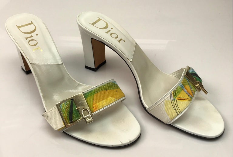 Christian Dior White Leather heels w/ Front Lock Detail - 39 For Sale ...