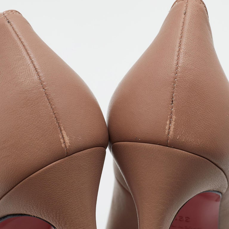 Christian Louboutin Beige Leather Fifi Pumps Size 39.5 For Sale at 1stDibs