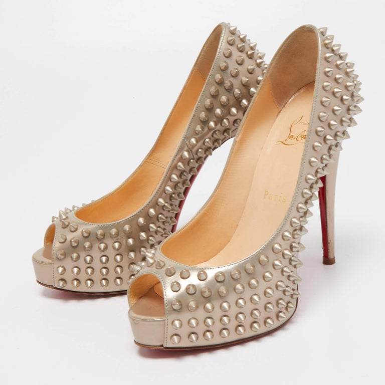 Christian Louboutin Beige Leather Very Prive Spike Pumps Size 37.5 For ...