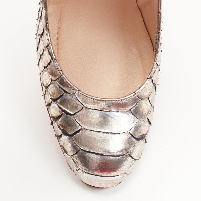 CHRISTIAN LOUBOUTIN metallic silver scaled leather round toe pump EU37 ...