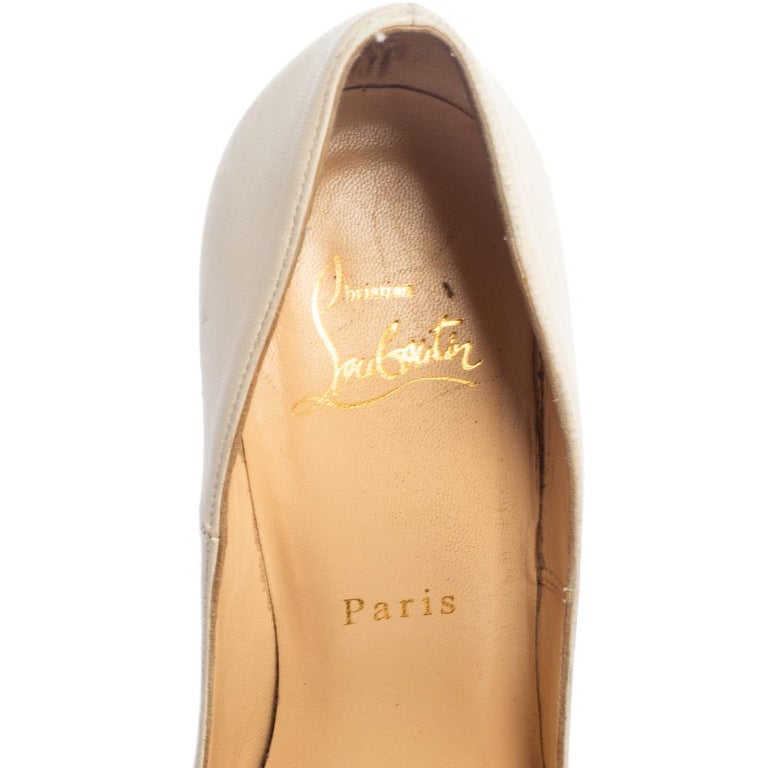 Christian Louboutin White Leather So Kate Pumps Size 36 For Sale at 1stDibs