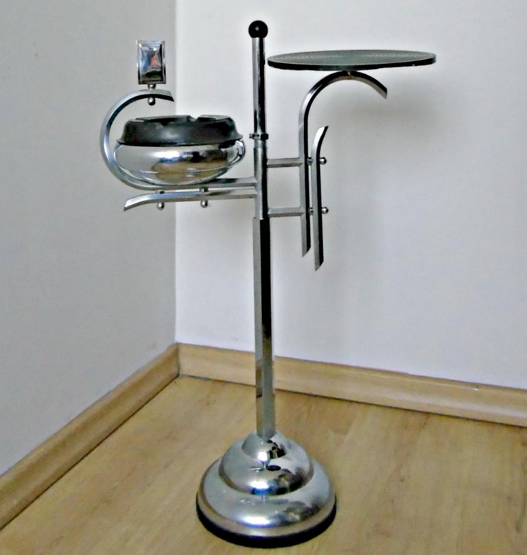Chrome and Bakelite Art Deco Ashtray, 1930s at 1stDibs