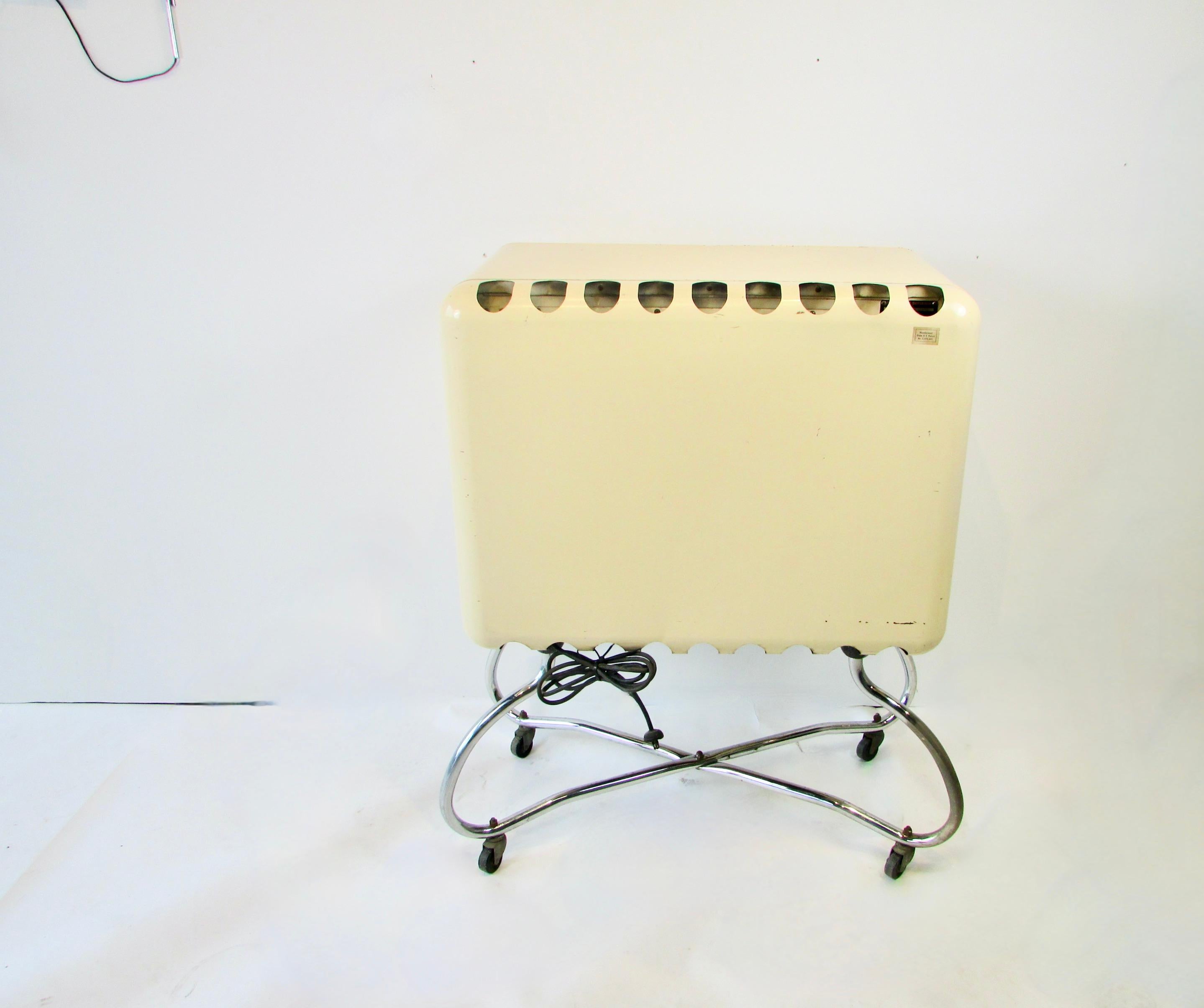 Chrome Base Lacquered Art Deco Freeze, Pak Moderne Mini-Fridge / Bar ...