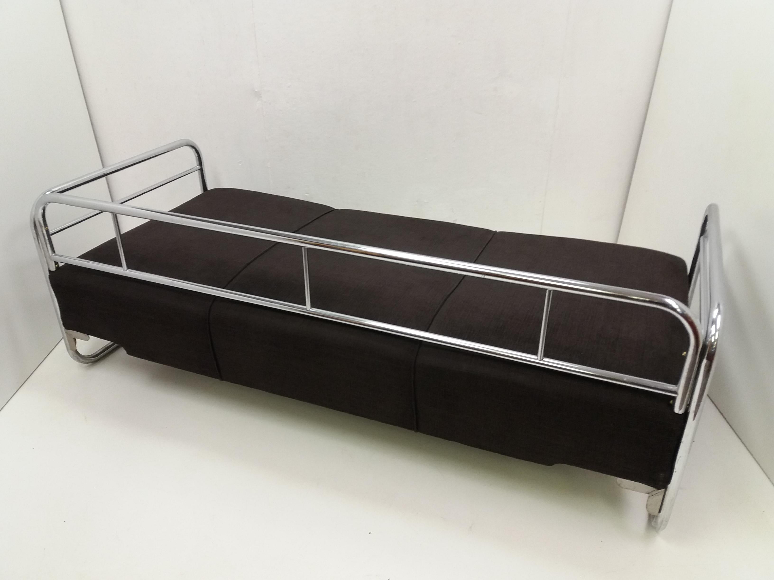Chrome Bauhaus Robert Slezák 3-Seater Sofa, 1940s at 1stDibs | bauhaus ...