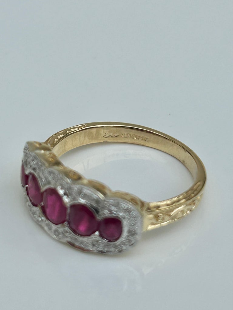 Chunky 18 Carat Yellow Gold Ruby and Diamond 5 Stone Ring For Sale at ...