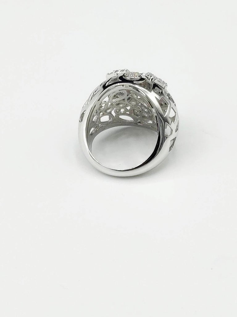 Chunky Hollow Shiny Emerald Round Illusion-Set Diamond 18K White Gold ...