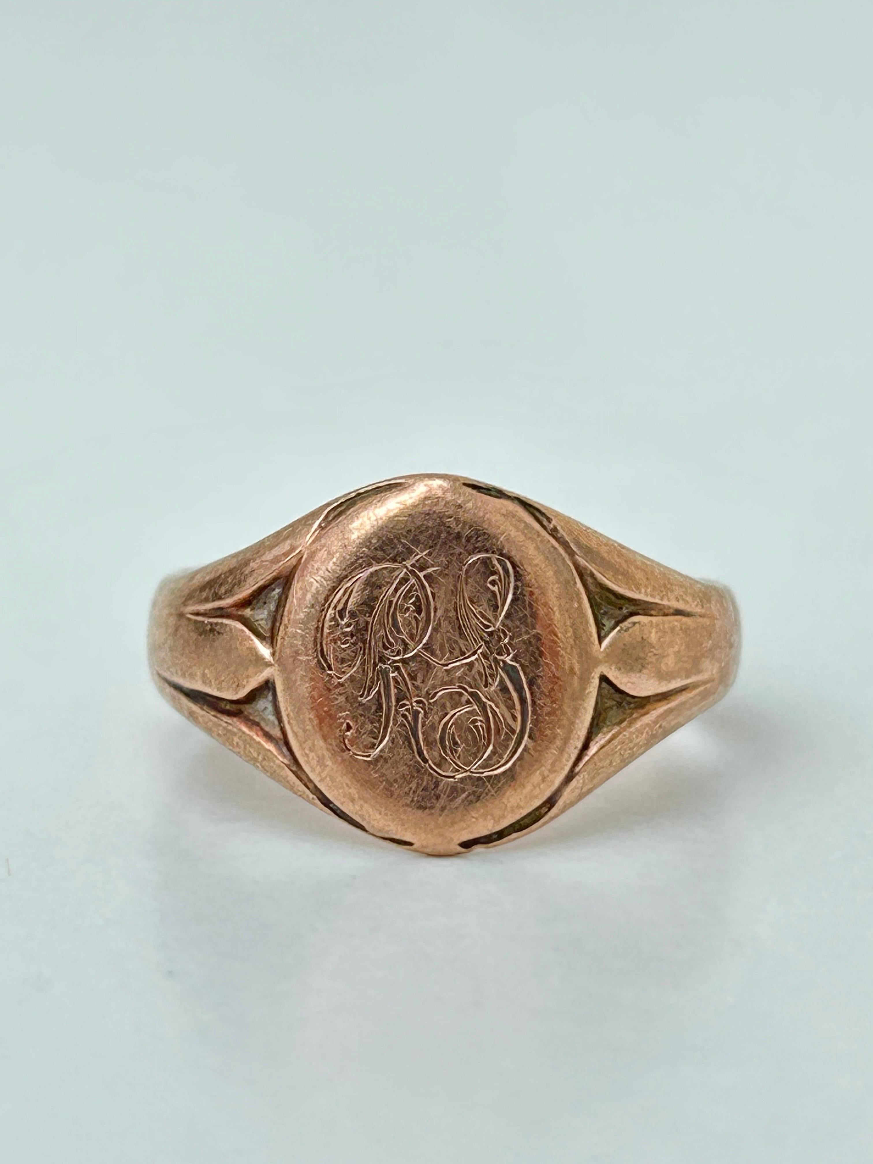 Chunky Vintage 9ct Rose Gold Signet Ring For Sale at 1stDibs