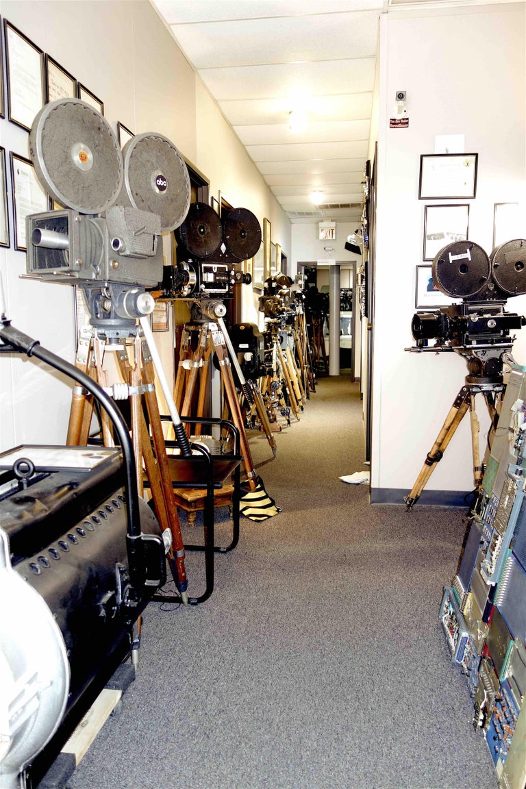 CineFlex 35mm Movie Camera WW-II Designed Combat Camera, Pristine Time ...