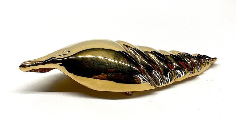 Ciner 1980s Large Cerith Sea Shell Brooch For Sale at 1stDibs