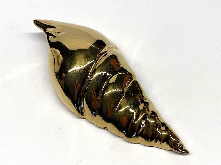 Ciner 1980s Large Cerith Sea Shell Brooch For Sale at 1stDibs