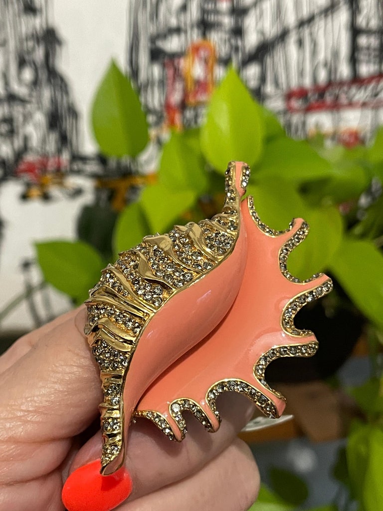 Ciner Conch Shell Enamel Brooch Pin Swarovski Crystals New Never Worn