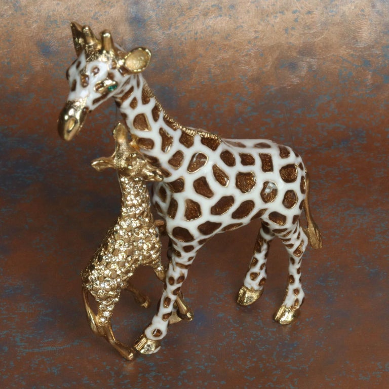 Ciner Mom and Baby Giraffe Brooch For Sale at 1stDibs