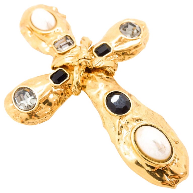 CINER Organic Oversized Cross Pin Pendant For Sale at 1stDibs