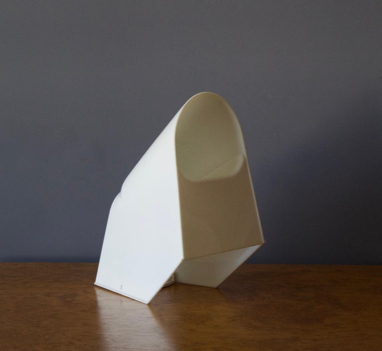 Cini Boeri, "Lucetta" Table Lamp, White Plastic Stilnovo, Italy, 1973 ...