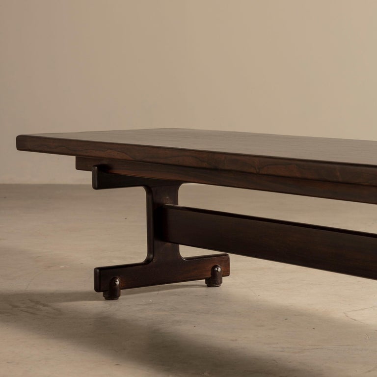 Sergio Rodrigues' Cíntia Bench in solid wood, Brazilian Mid-Century ...