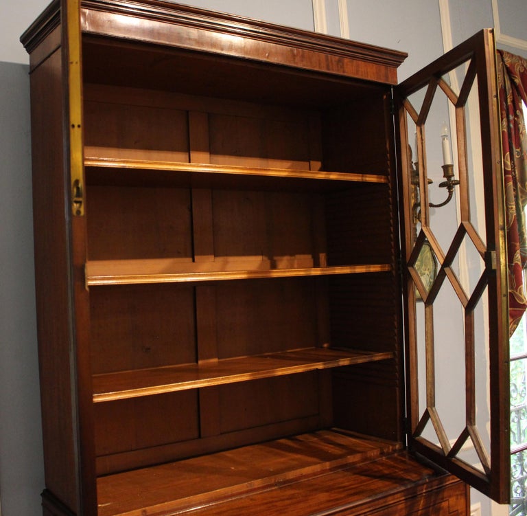 circa 1800 Secretarie Bookcase, English, George III For Sale at 1stDibs