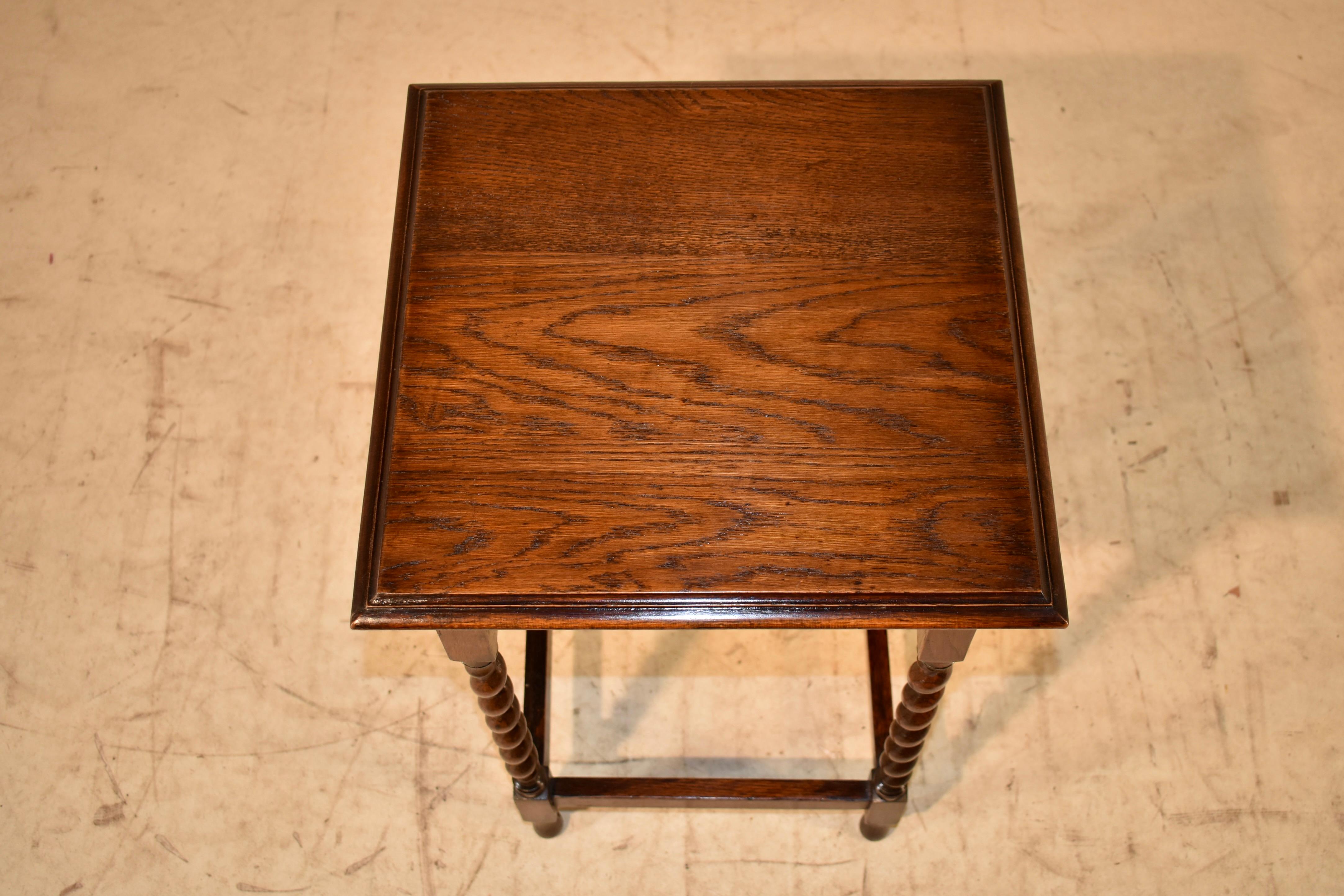 English Oak Side Table, circa 1900 For Sale at 1stDibs