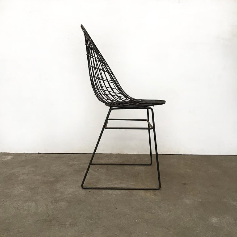 Black Wire Dining Chair with Beautiful Curves and Elegant Silhouet ...