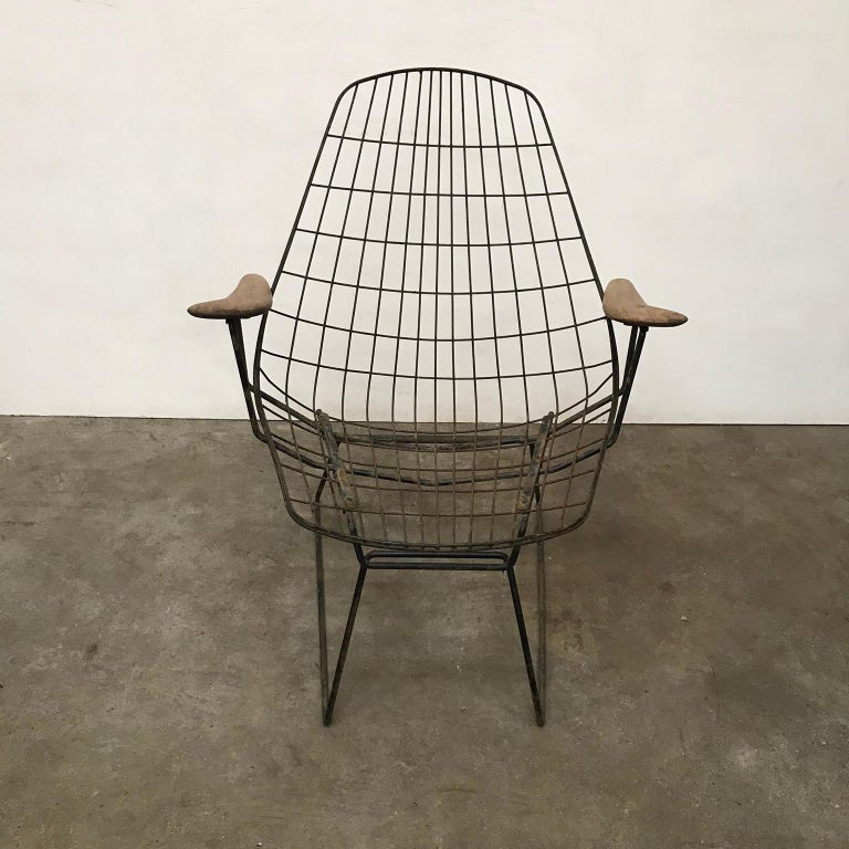 Set of Two Rare Black Wire Easy Chairs with Wooden Armrests, circa 1960 ...