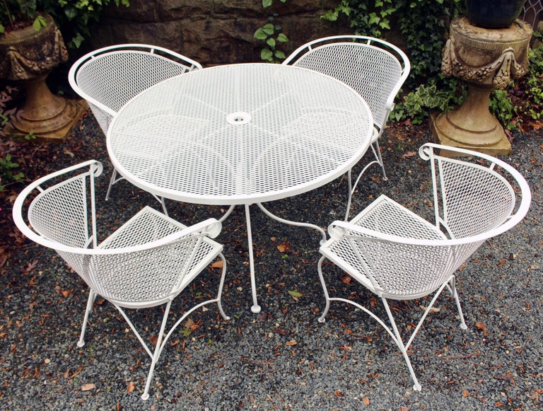 Circa 1970s Woodard Wrought Iron Round table and 4 Arm Chairs For Sale ...