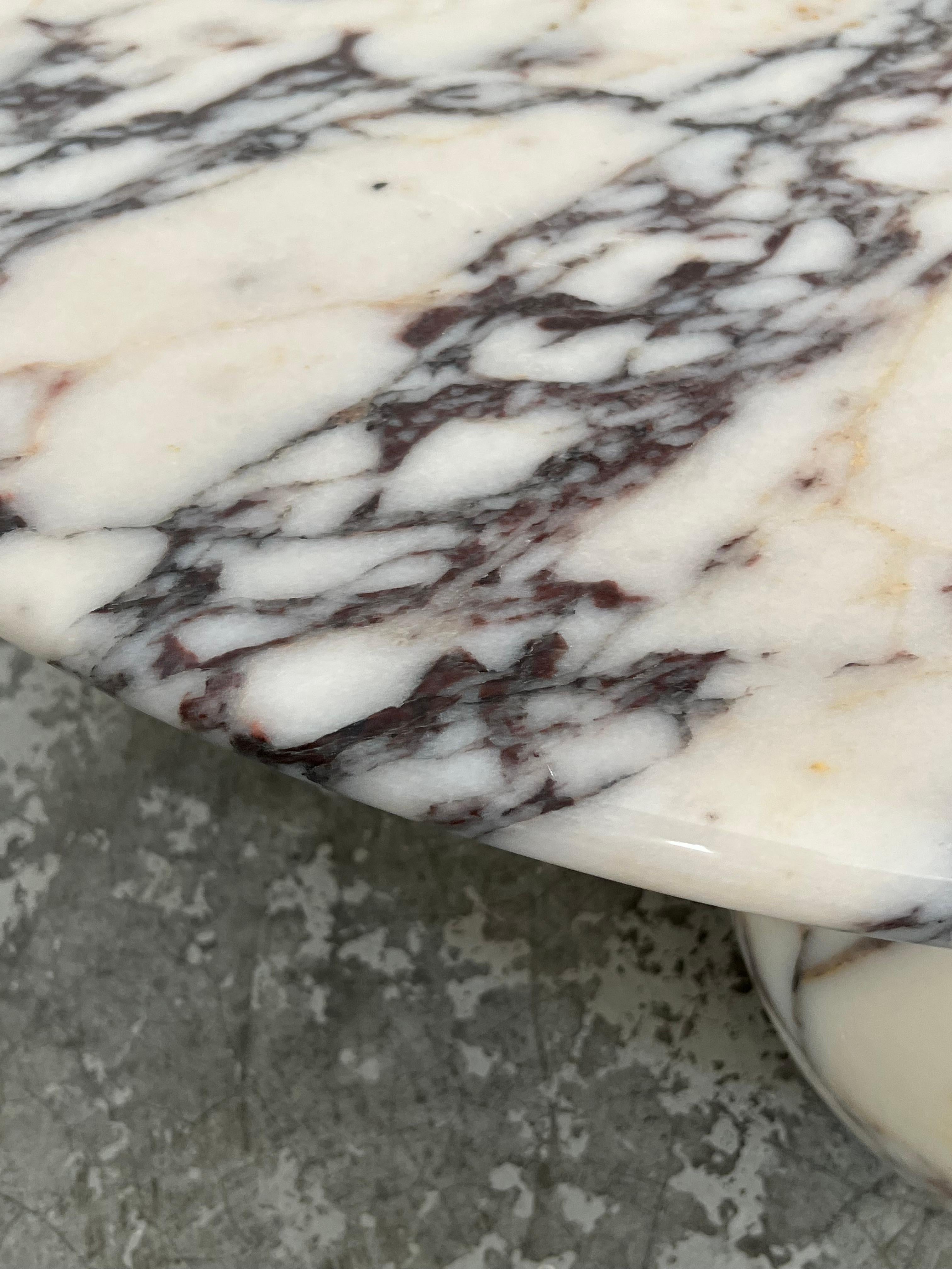 Circular marble coffee table at 1stDibs