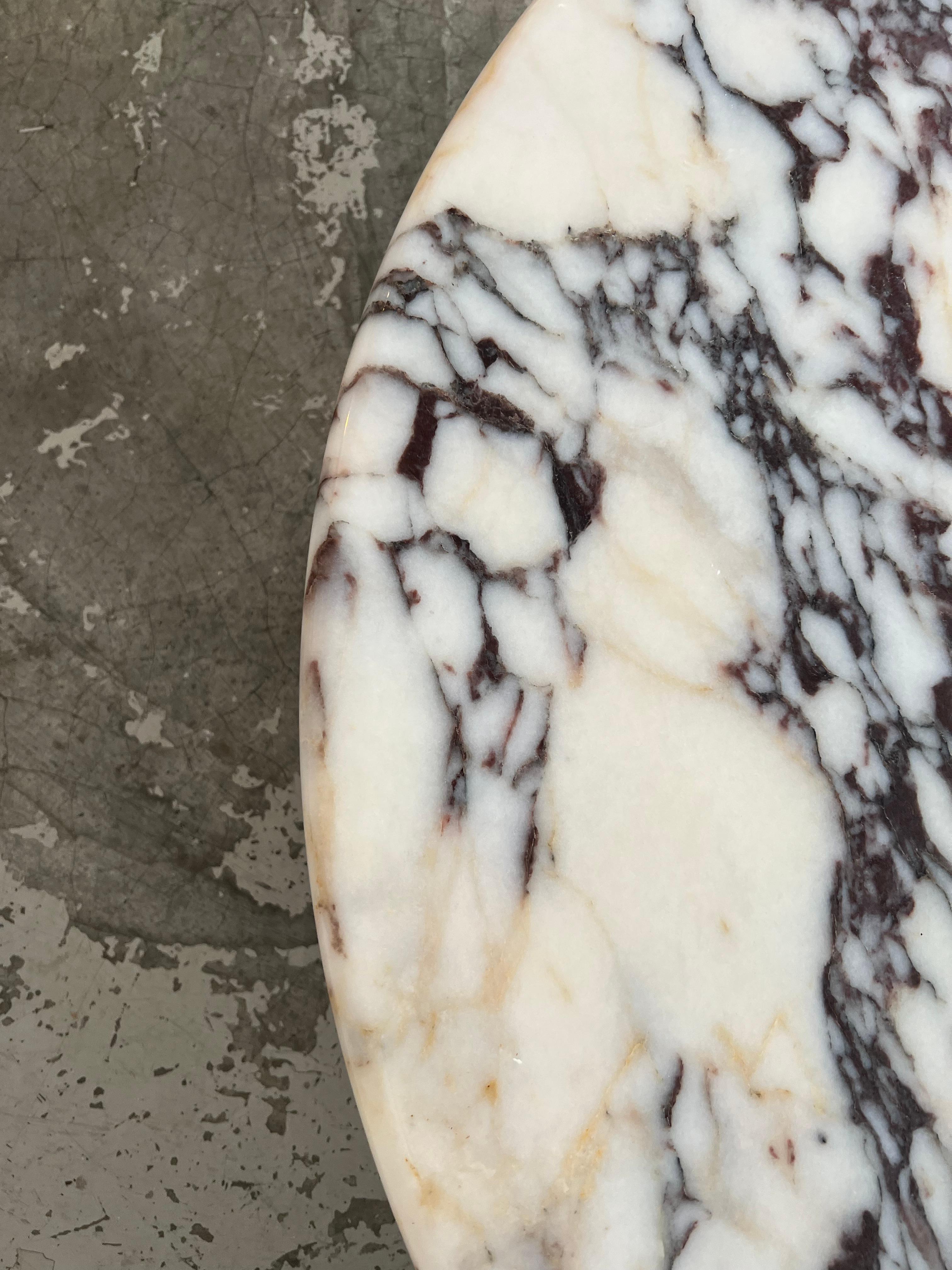 Circular marble coffee table at 1stDibs