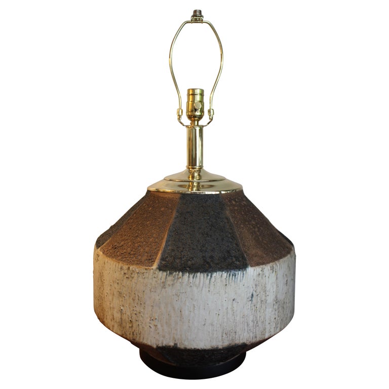 Circular Octagon Pattern Ceramic Lamp For Sale at 1stDibs
