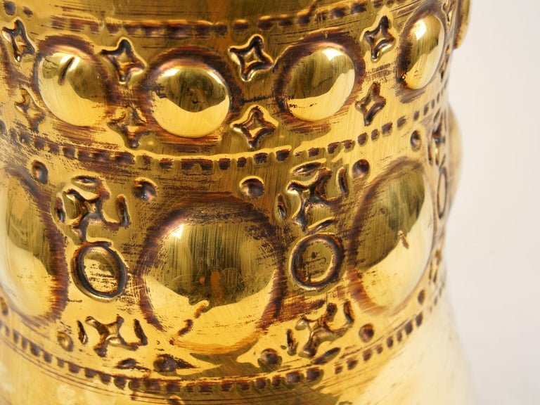 Circular Side Table Luster 24 Karat Gold Ceramic Sculpture Top Black ...