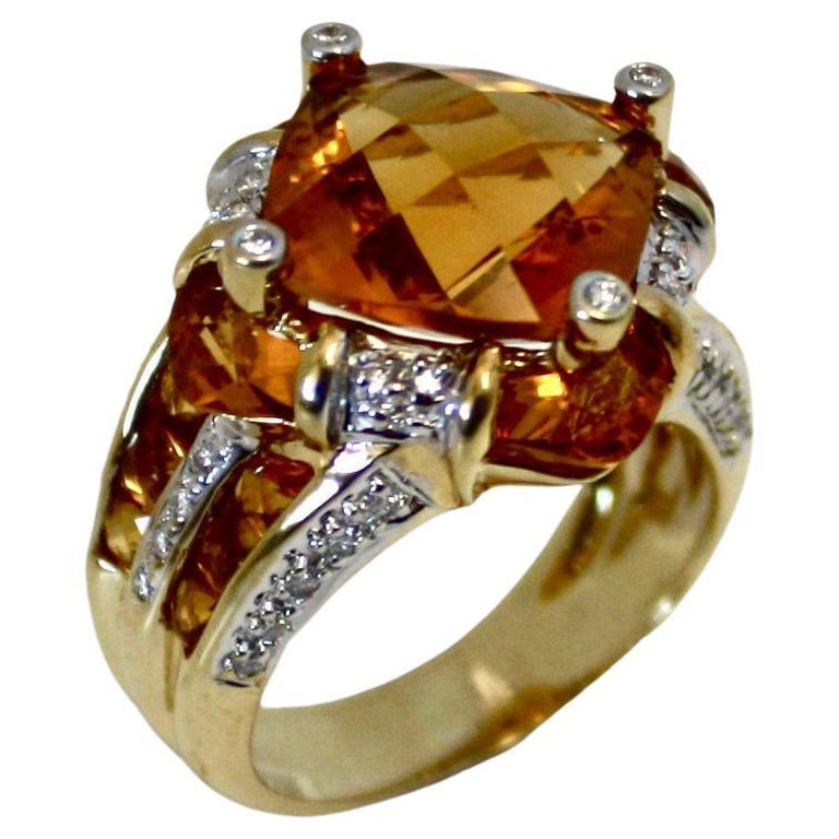 Citrine and Diamonds Cocktail Ring For Sale at 1stDibs