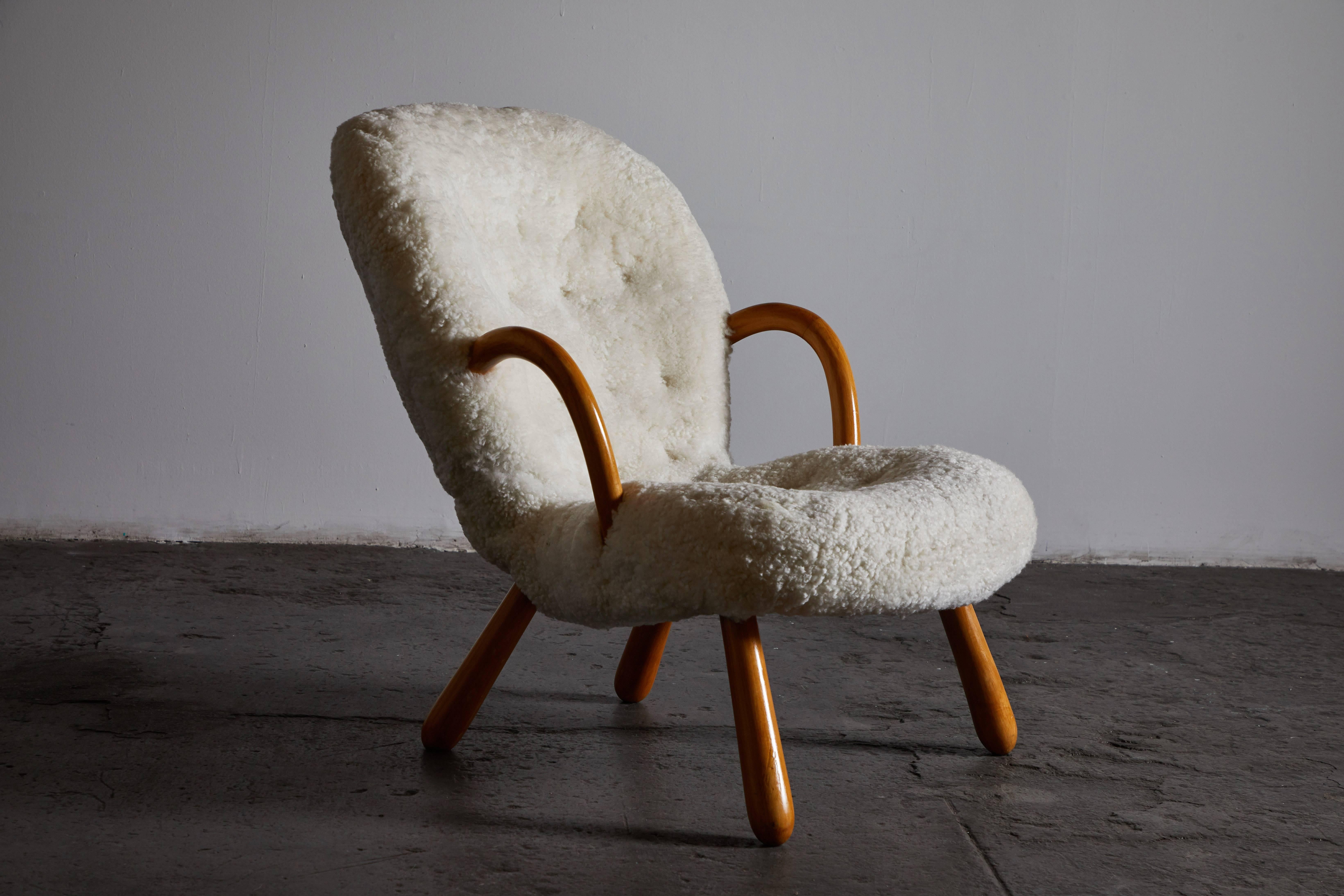 Clam Armchair by Philip Arctander at 1stDibs
