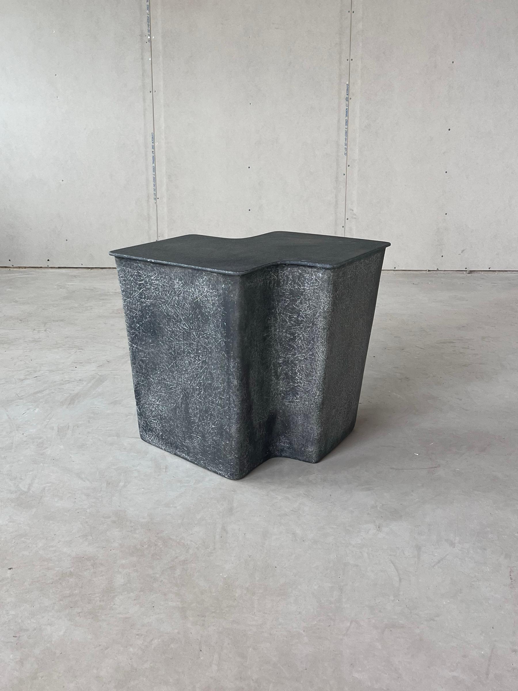 Clam Small by VAVA Objects, handcrafted fiberglass side table made in ...