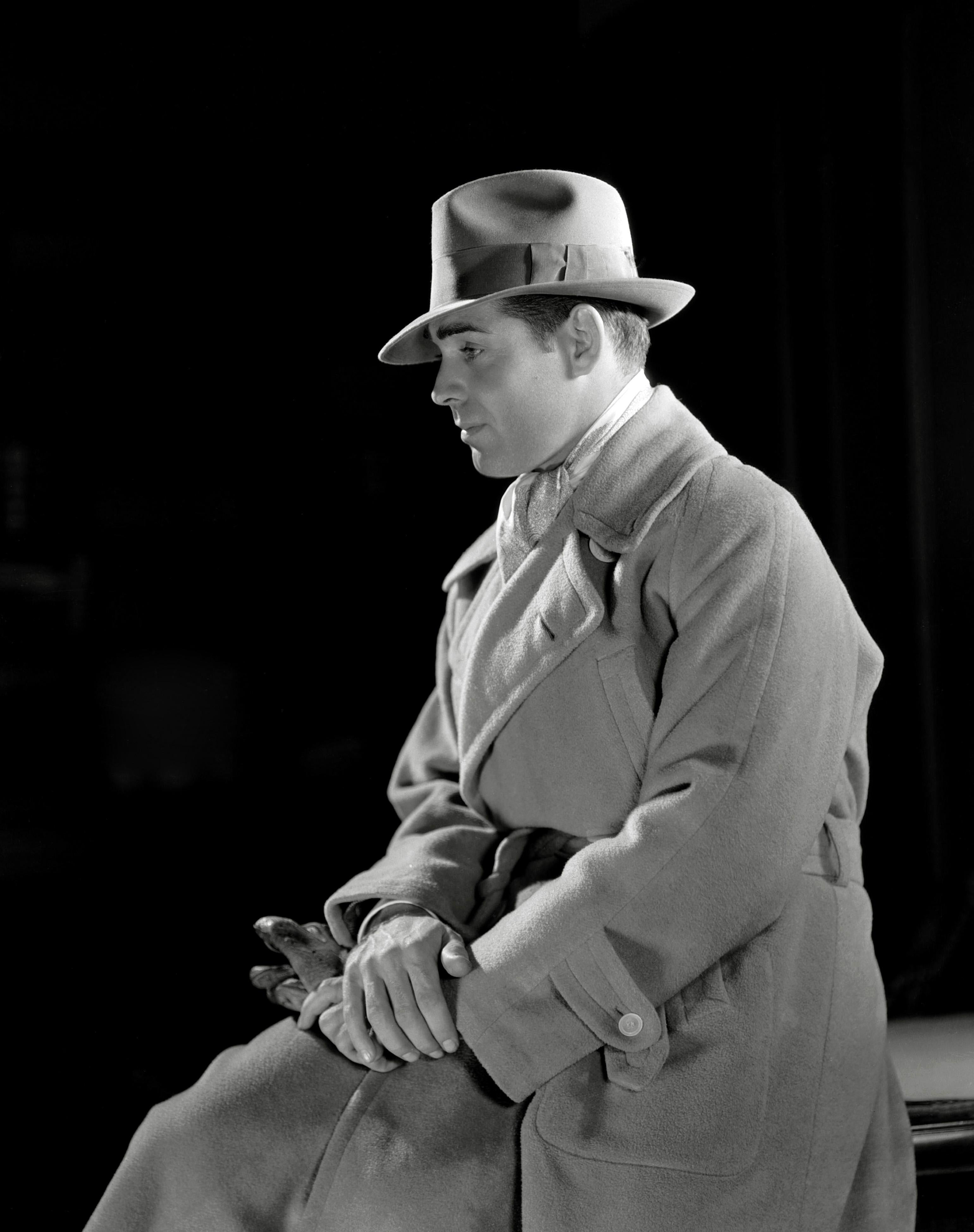 Clarence Sinclair Bull - Clark Gable Profile in Trench Coat Globe ...