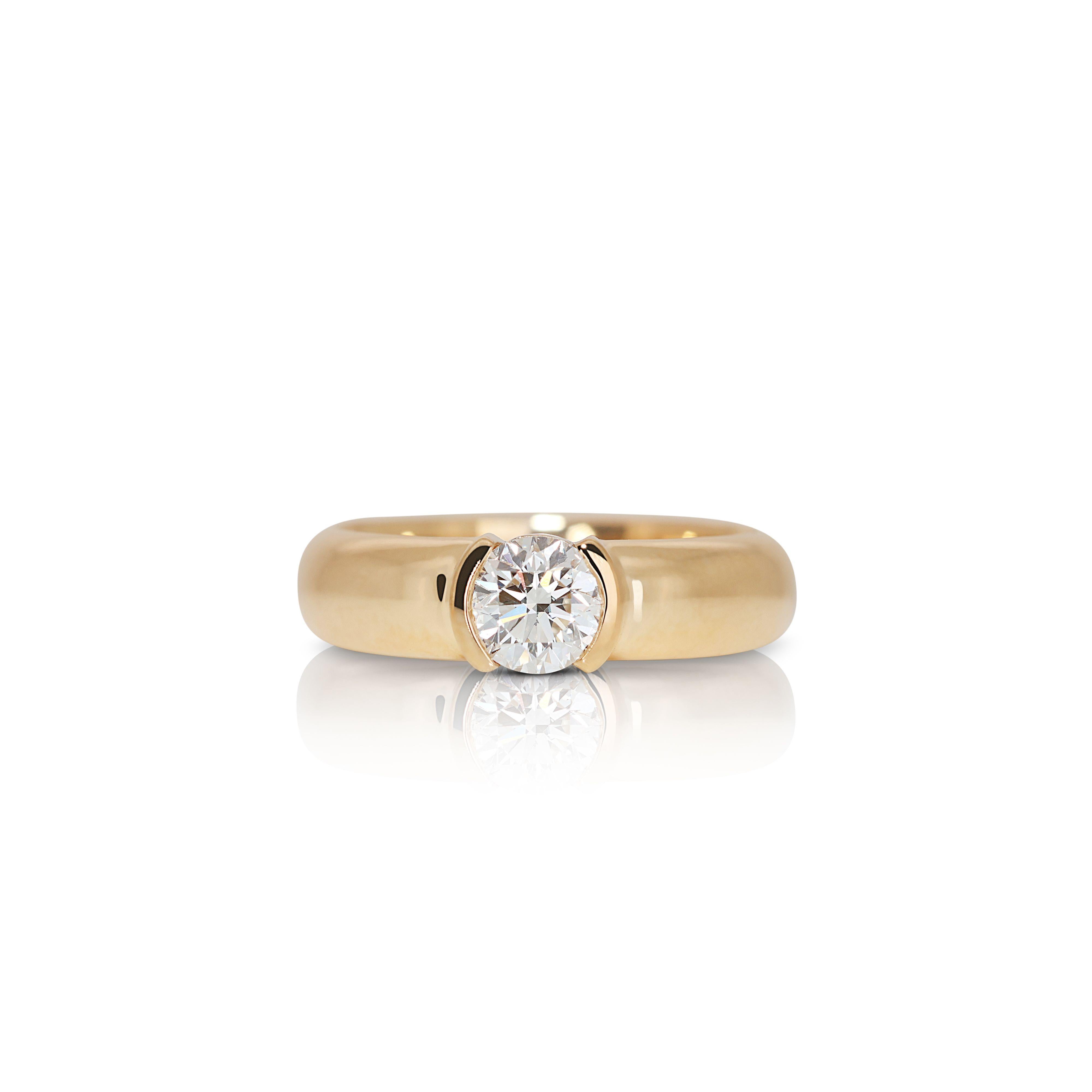 Classic 18K Yellow Gold Solitaire Ring at 1stDibs