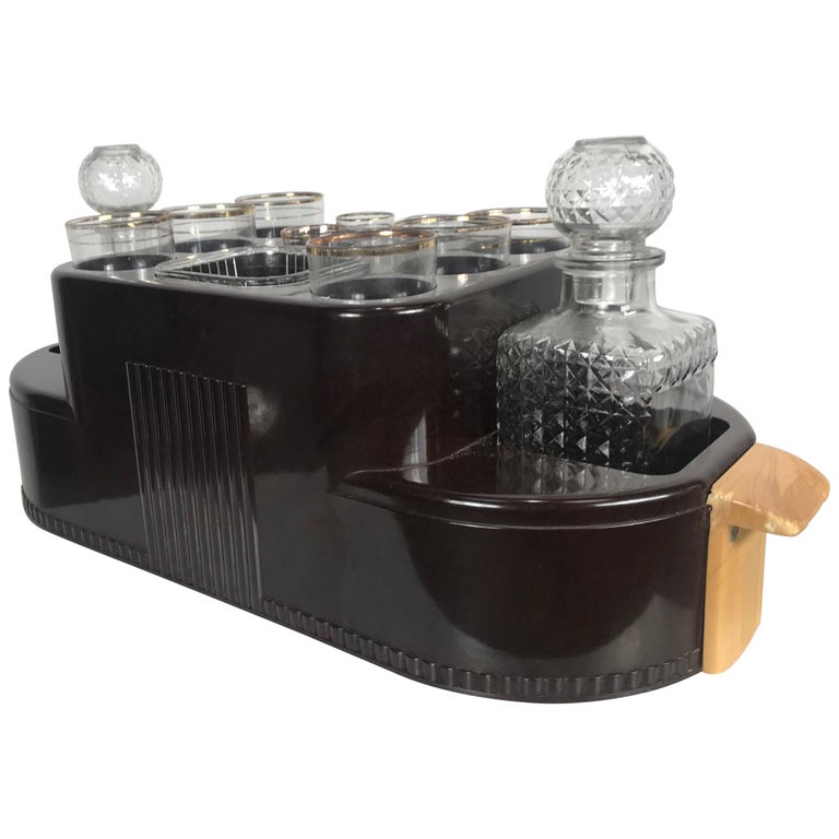 Classic 1930s Art Deco Bakelite Portable Bar For Sale at 1stDibs