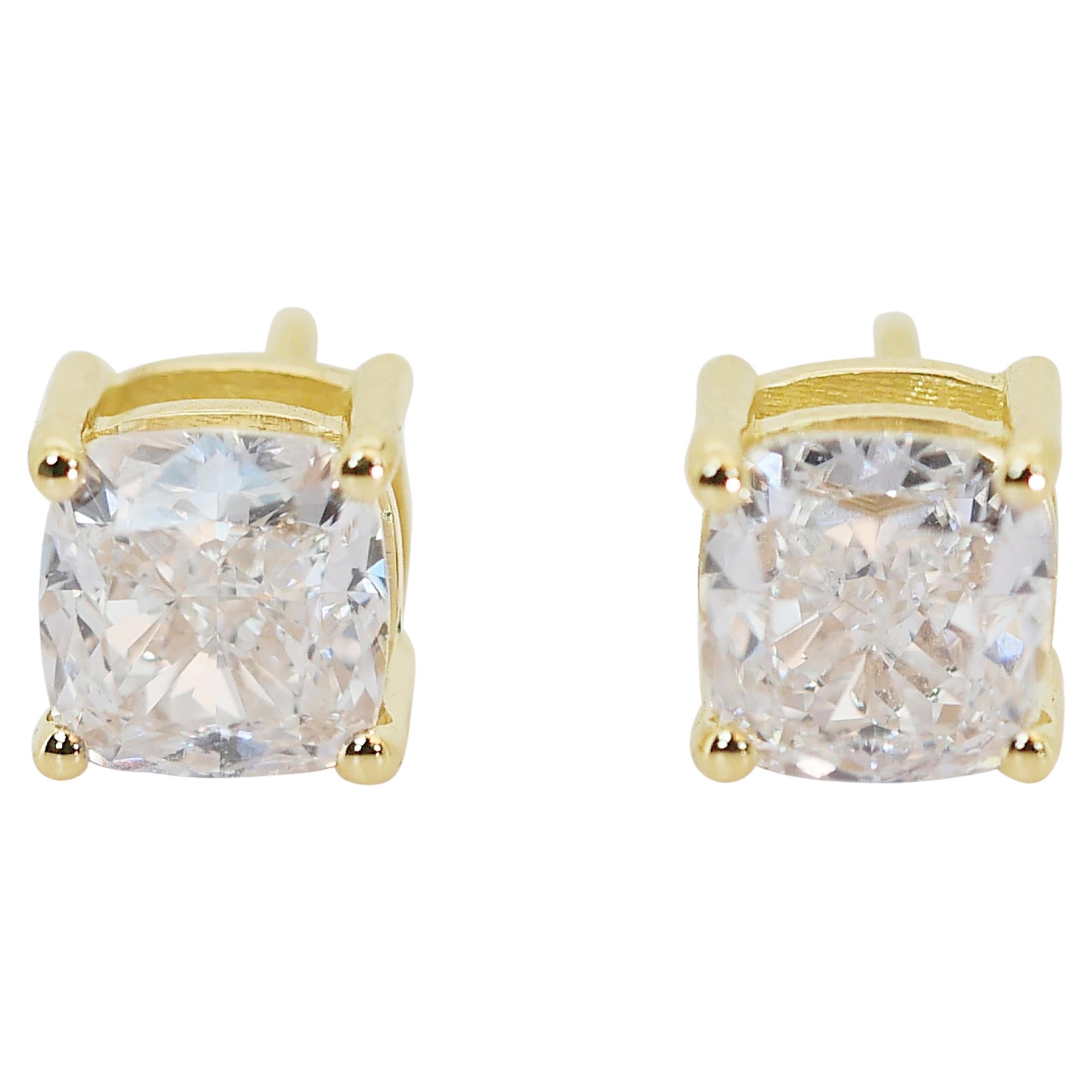 Classic 2.02ct Diamonds Stud Earrings in 18k Yellow Gold - IGI ...