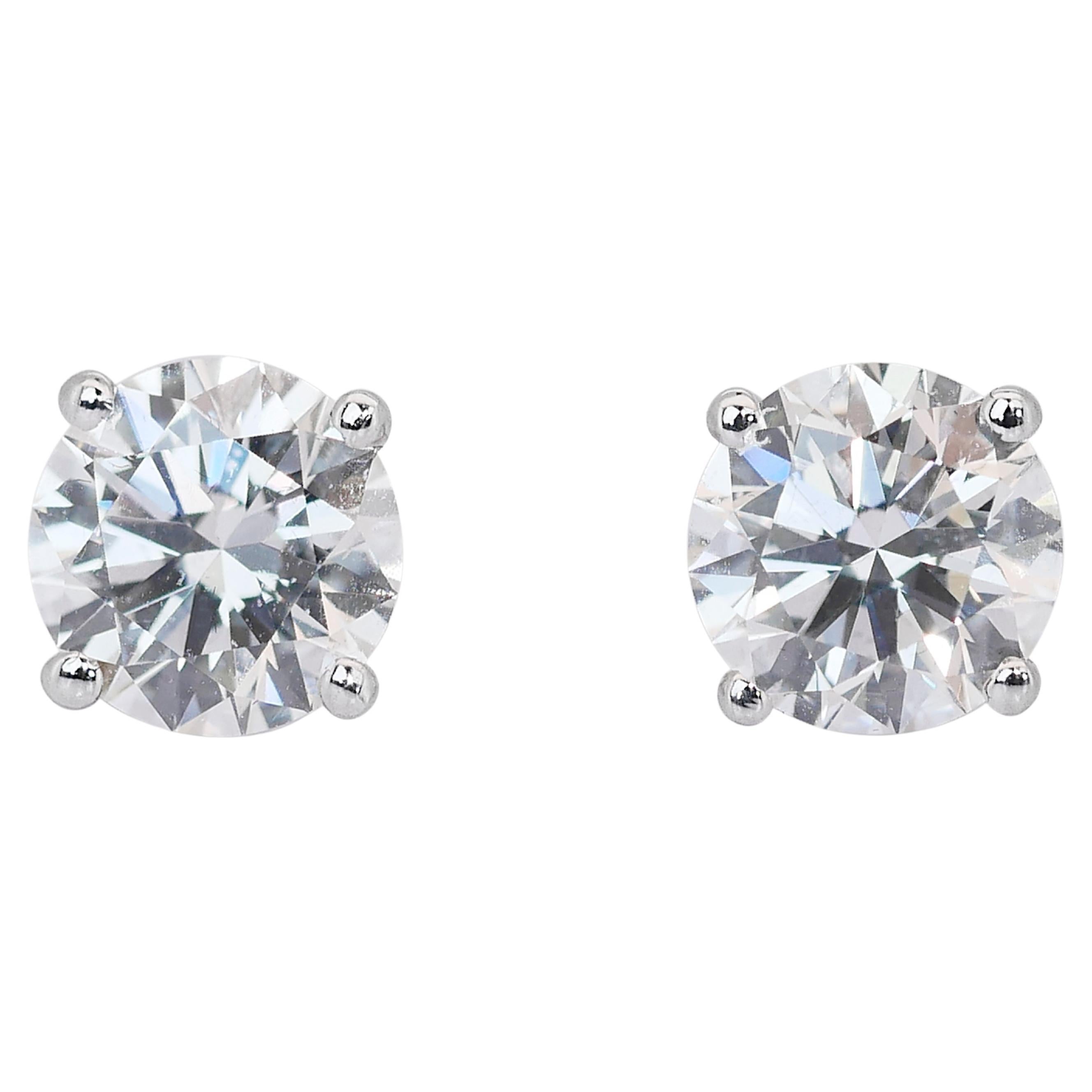 Classic 3.00ct Triple Excellent Ideal Cut Diamonds Stud Earrings For Sale at 1stDibs