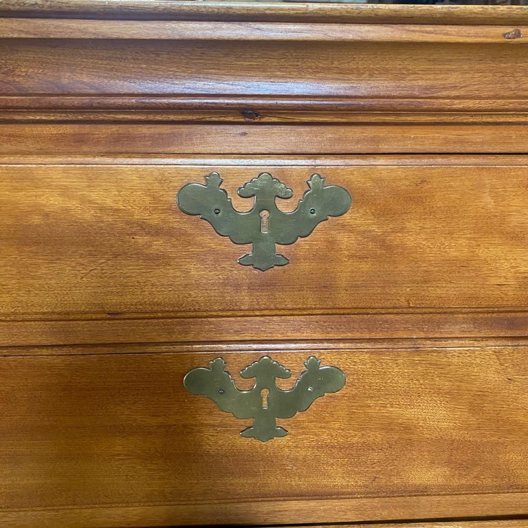 Classic American Federal Chippendale Maple Chest of Six Graduated ...