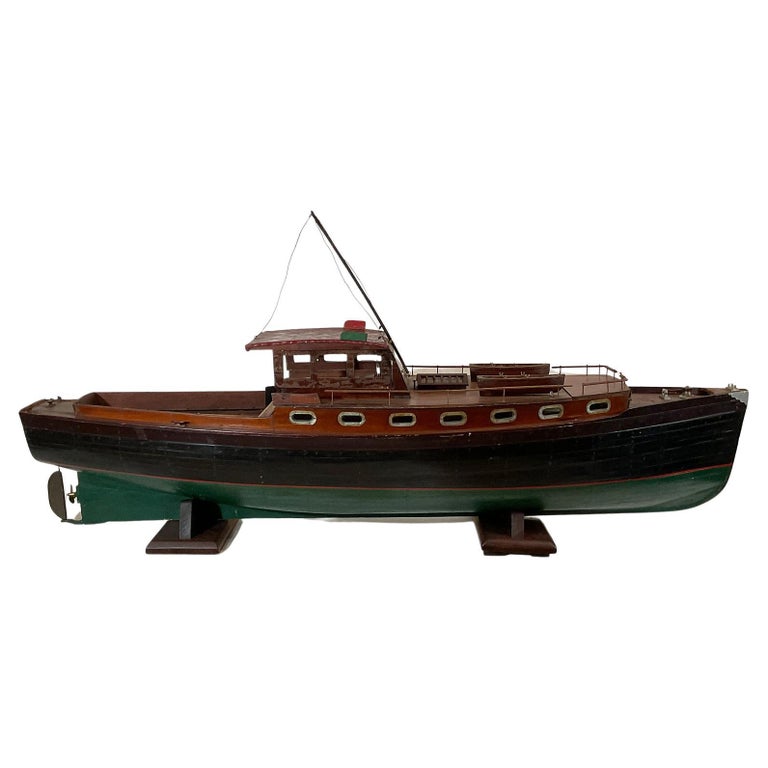 Classic Antique Yacht Model For Sale at 1stDibs