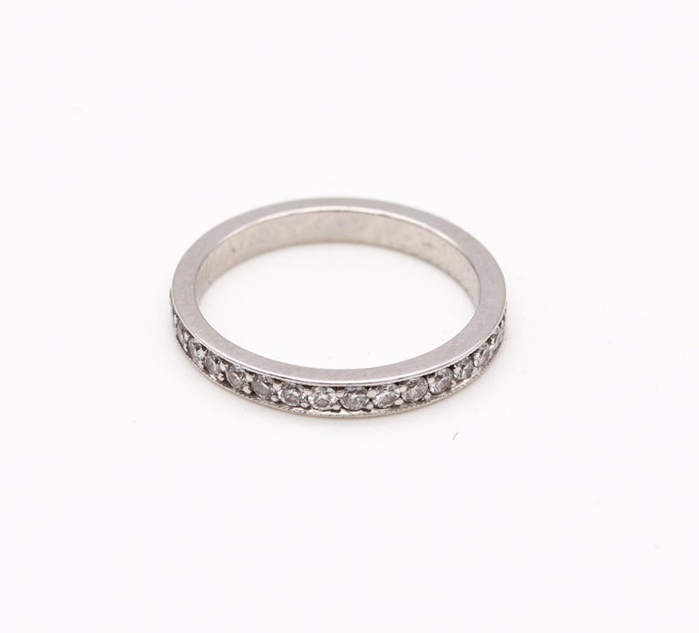Classic Eternity Ring in Platinum with 32 VS-2 Round Diamonds For Sale ...