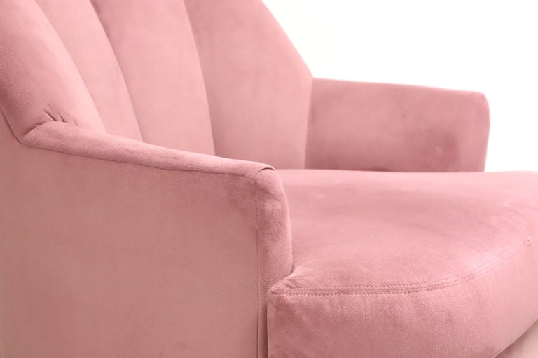 CLASSIC GALLERY Late 20th Century Art Deco Mauve Club Chair For Sale at ...