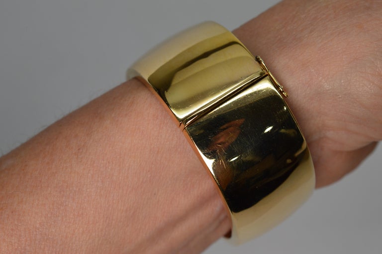 Classic Italian Wide Bangle Bracelet 14 Karat Yellow Gold at 1stDibs | wide gold bangle bracelet ...